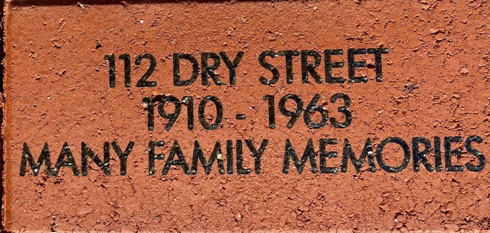 Brick by Brick: The Inspiring Stories 112 Dry Street by Greta Jorgensen ...